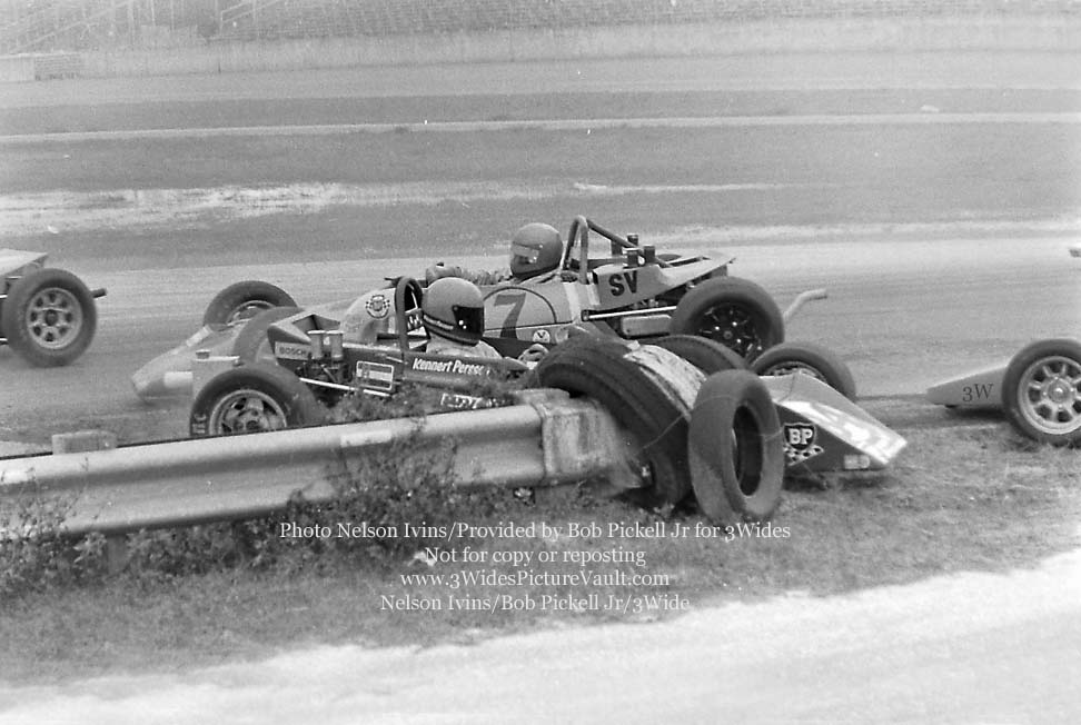 T11.25.23_FOR_VEE_DAY_0070_IVINS